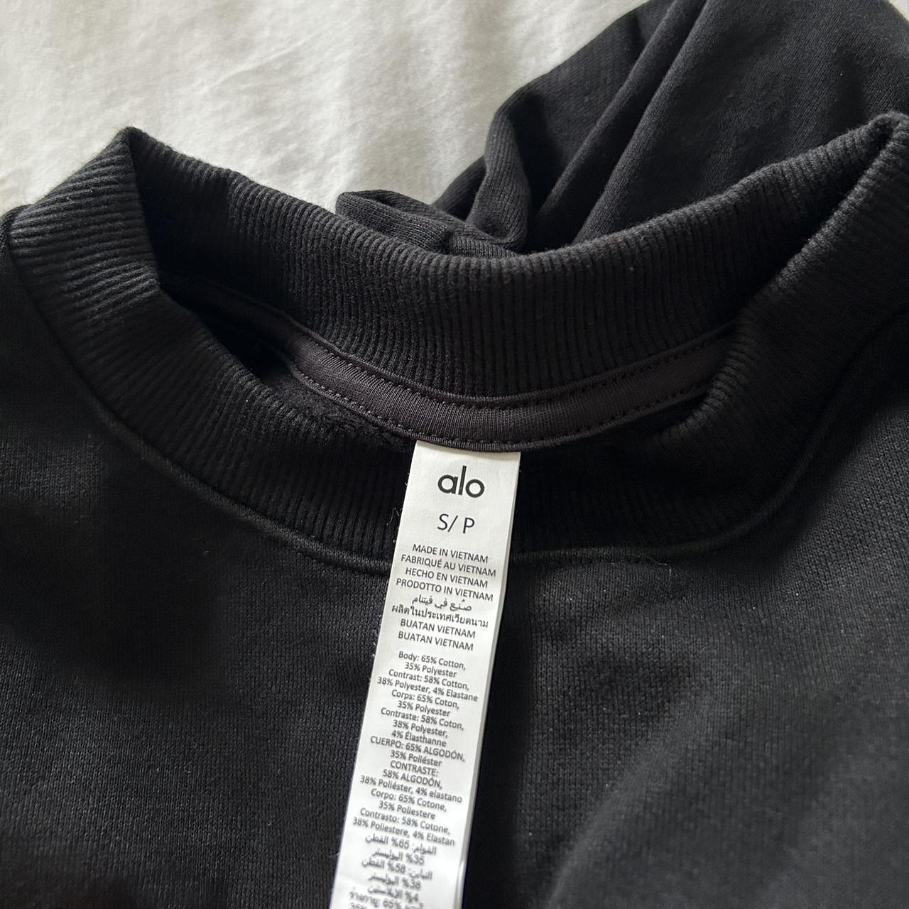 Alo Yoga Women's Sweatshirt | Depop