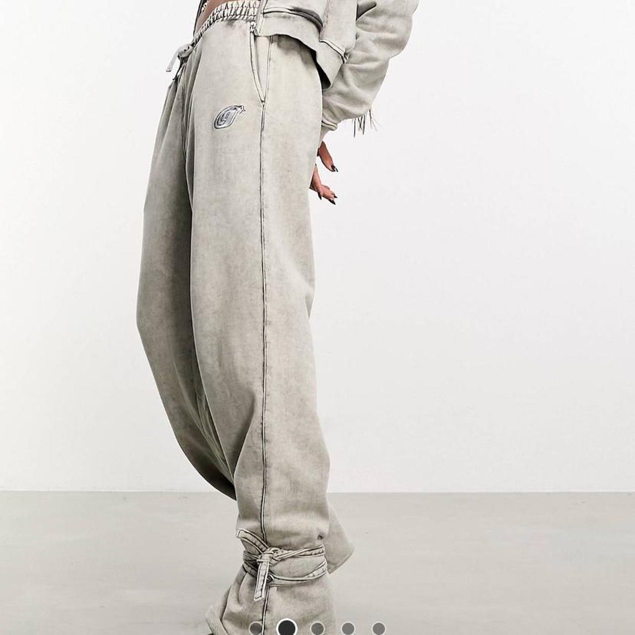 Heretic nine joggers. Size L uk 12, too big unworn.... - Depop