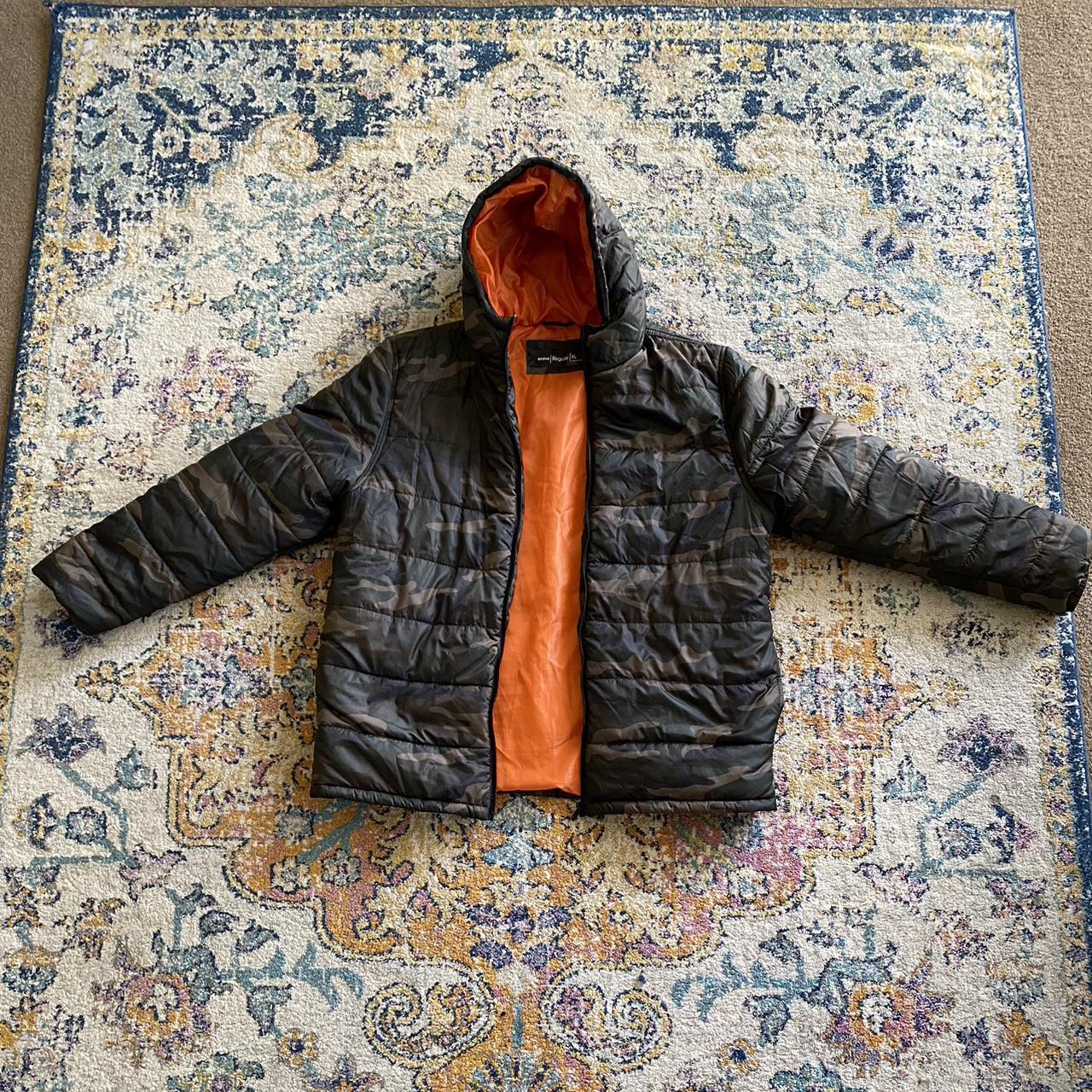 Anko puffer jacket camo/orange L - Depop