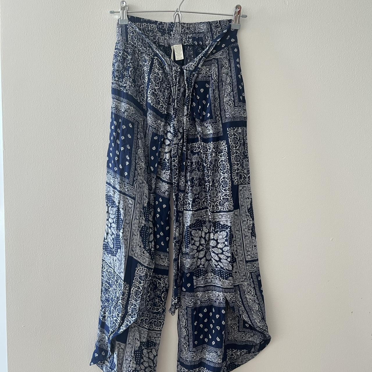 Flowy loose pants, stretchy light material. #boho... - Depop