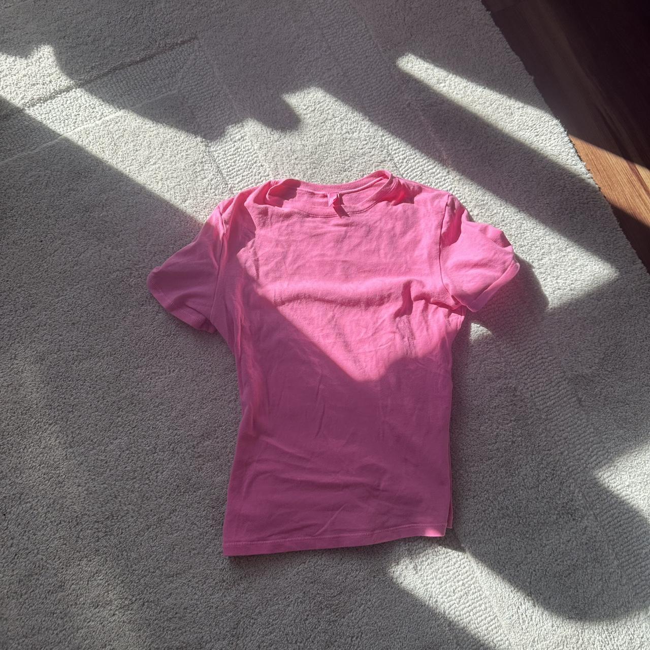 Pink cotton skims tee - Depop