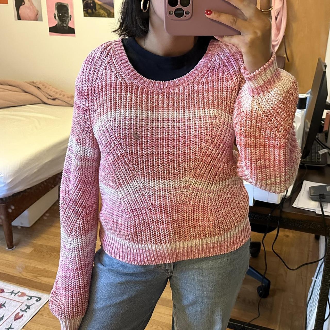 Chunky knit pink sweater / jumper from Banana... - Depop