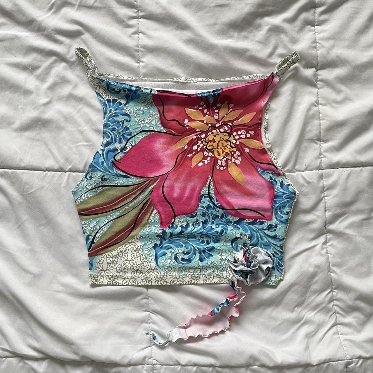 Gorgeous vintage highneck tank🌸 Bust 15” Waist... | Depop