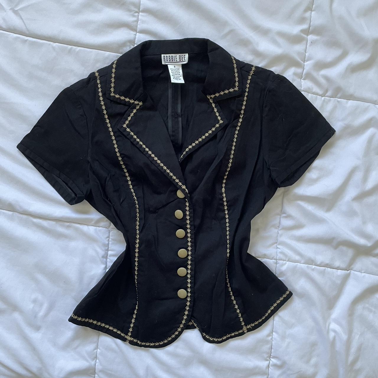 Vintage Robbie Bee button up top🌸 Bust 18” Waist... - Depop