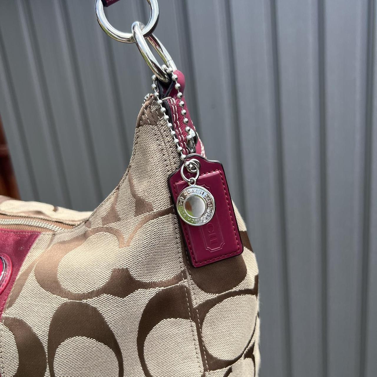 Coach F19281 Signature C shoulder bag In good... - Depop