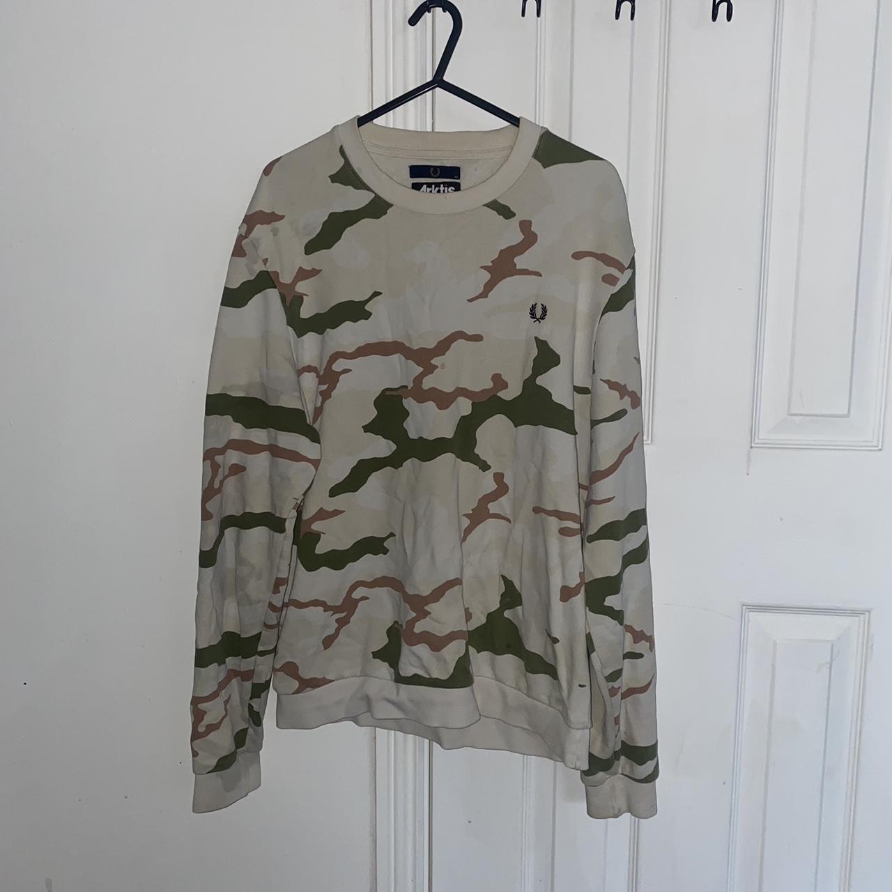 Fred perry camo crew neck sweat in off white Cream... - Depop