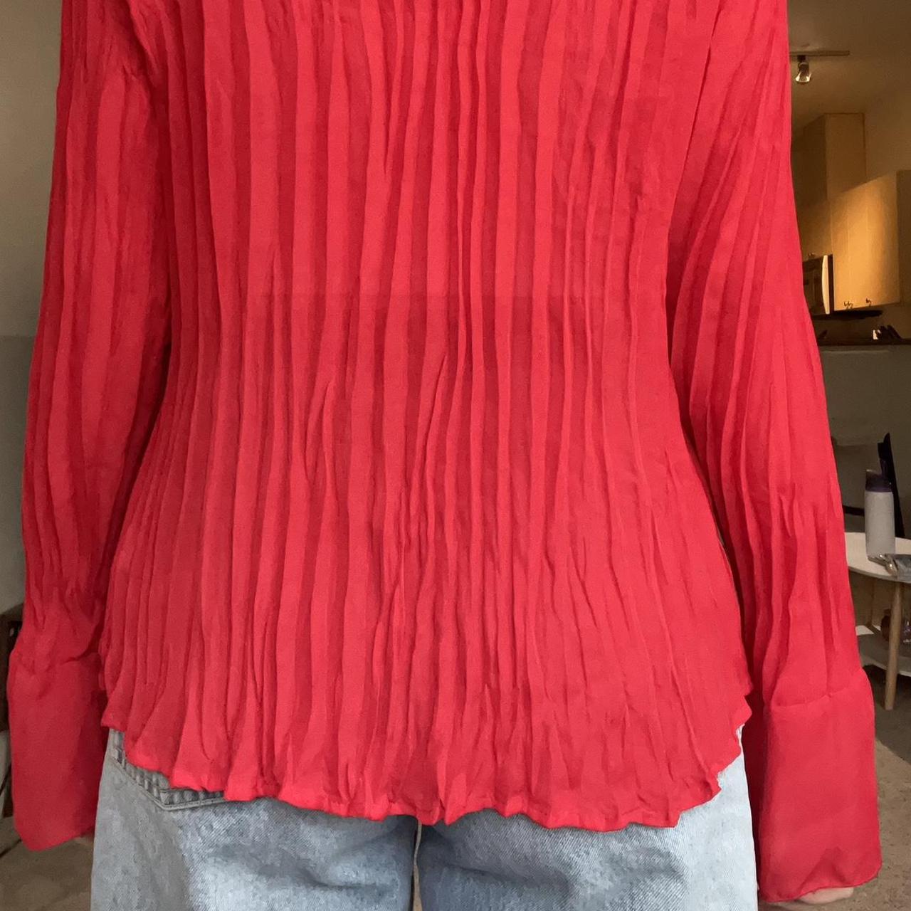Fun red top! Perfect for a night out ️ #red #firey - Depop