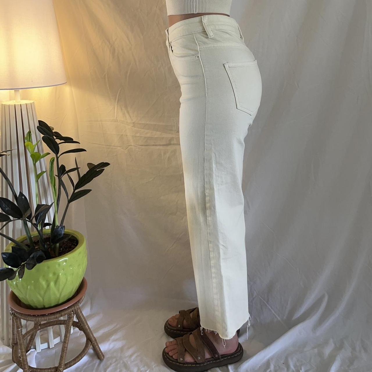Cream high waisted jeans ••• Stretchy denim feel... - Depop