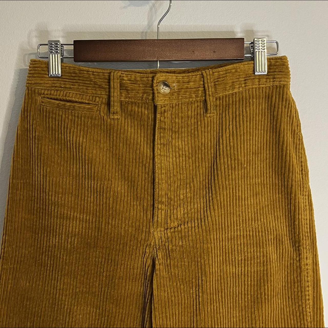 cutie mustard yellow corduroy pants! - Depop