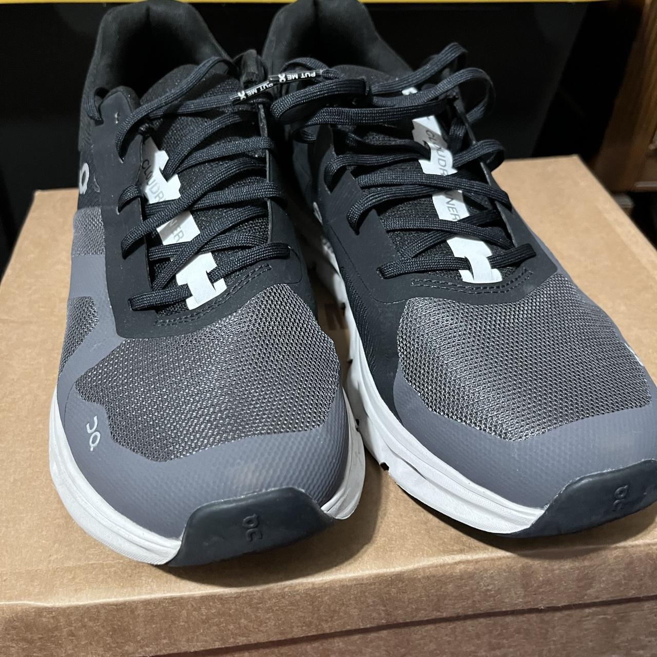On Running Men's Black and Grey Trainers | Depop