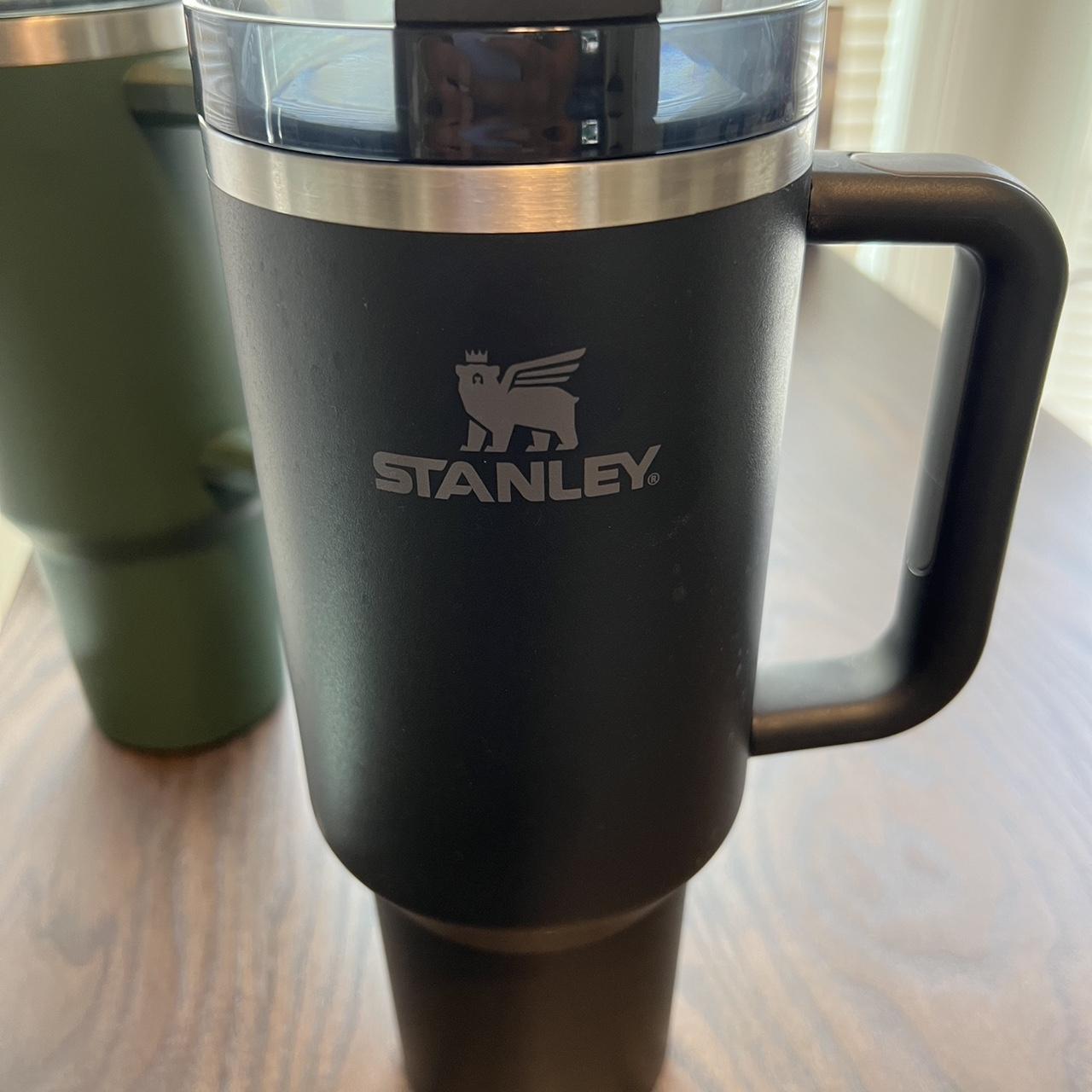 stanley 40 oz tumbler | in great condition with no... - Depop