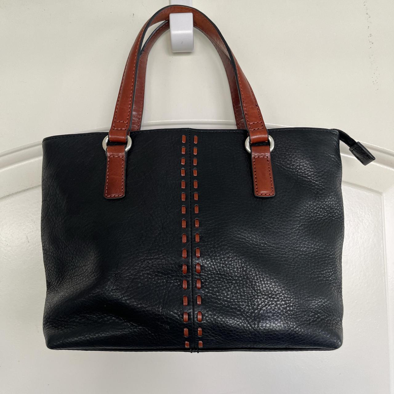 Fossil mini leather bag - It’s so cute and... - Depop