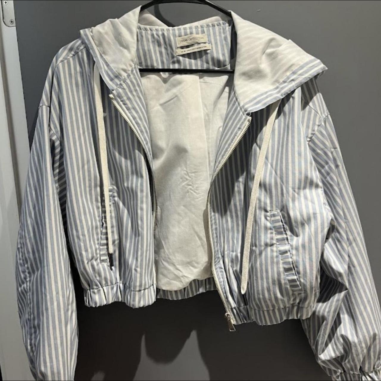 Urban Outfitters Women's White and Blue Jacket | Depop