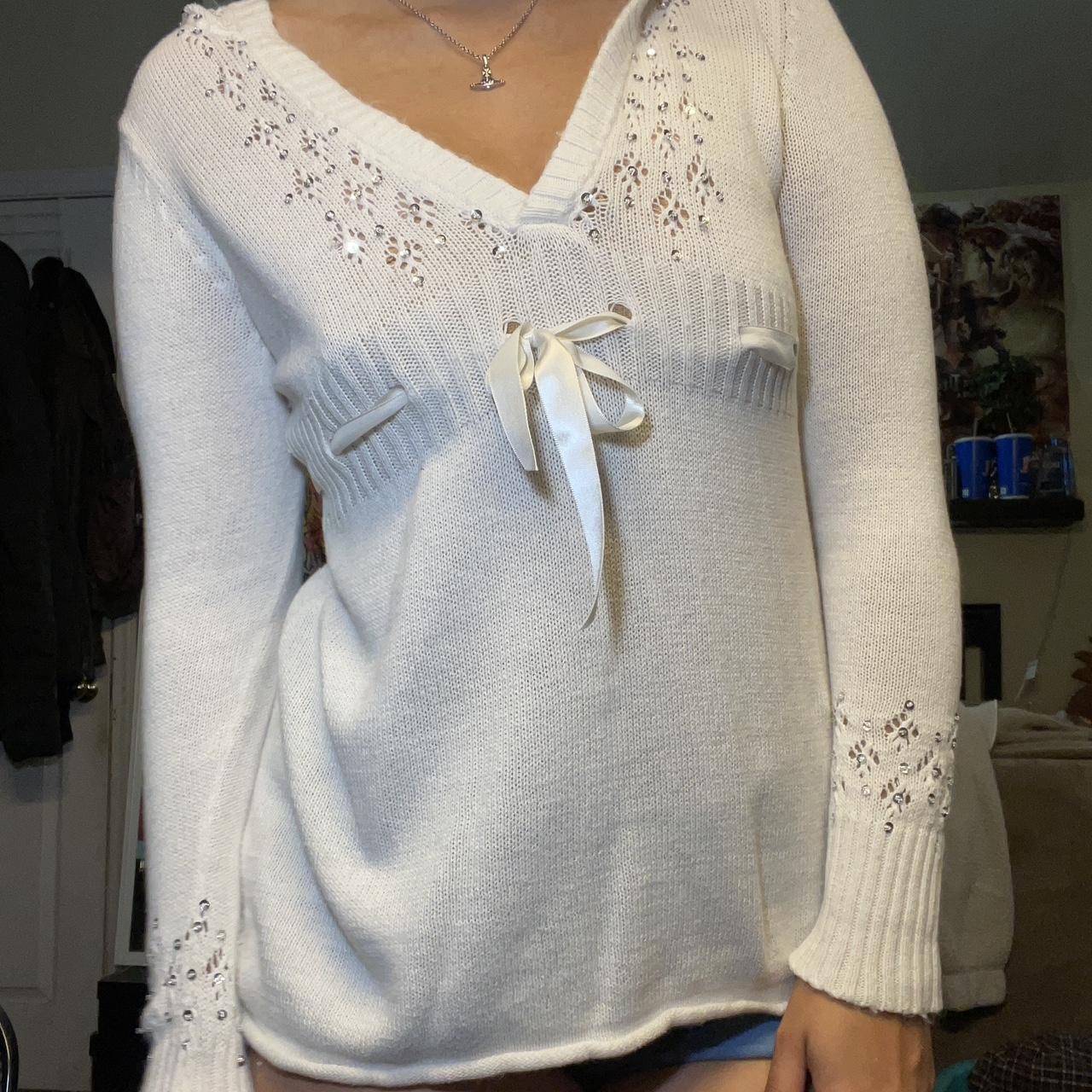 Limited Too Women's White Jumper | Depop