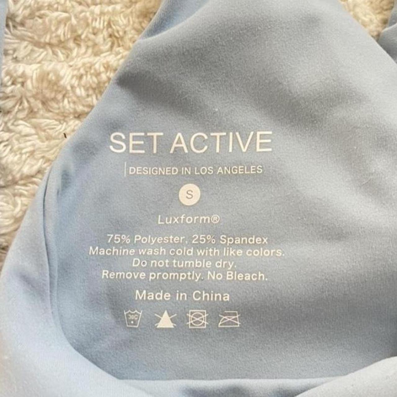 repop- SET active workout set! In great condition... - Depop