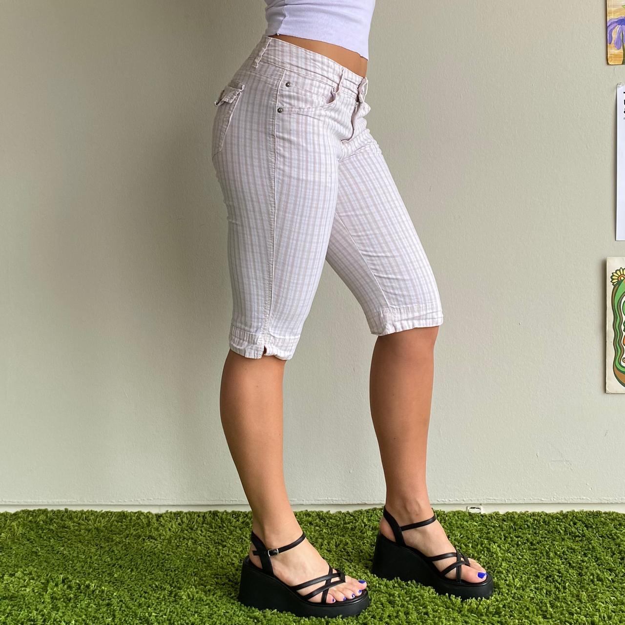 vintage plaid capris! its giving peachy den!... - Depop