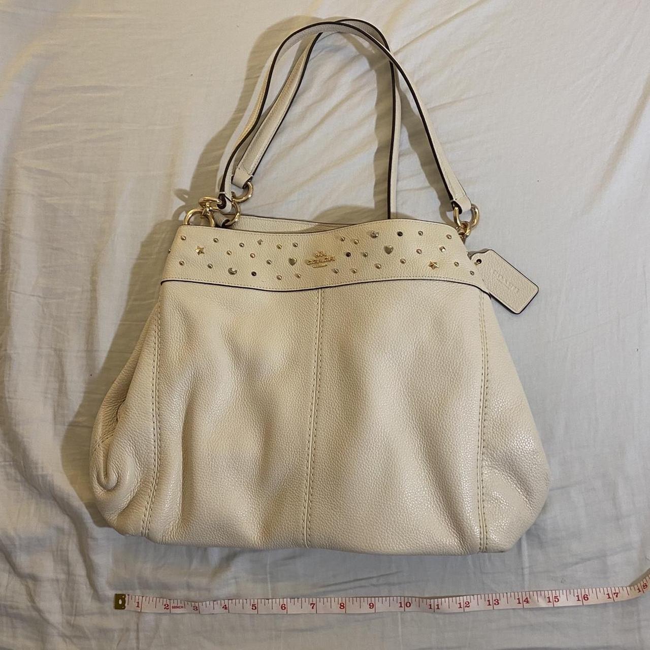 Vintage Cream Coach Bag Worn a couple times, in... - Depop