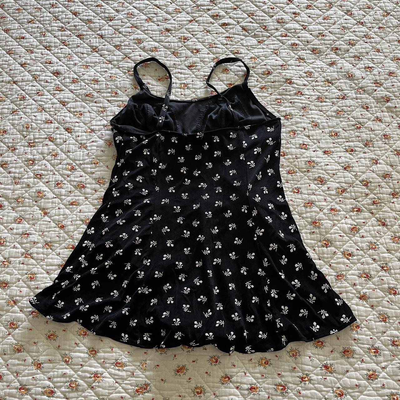 Basic Editions Women's Black and White Swimsuit-one-piece | Depop