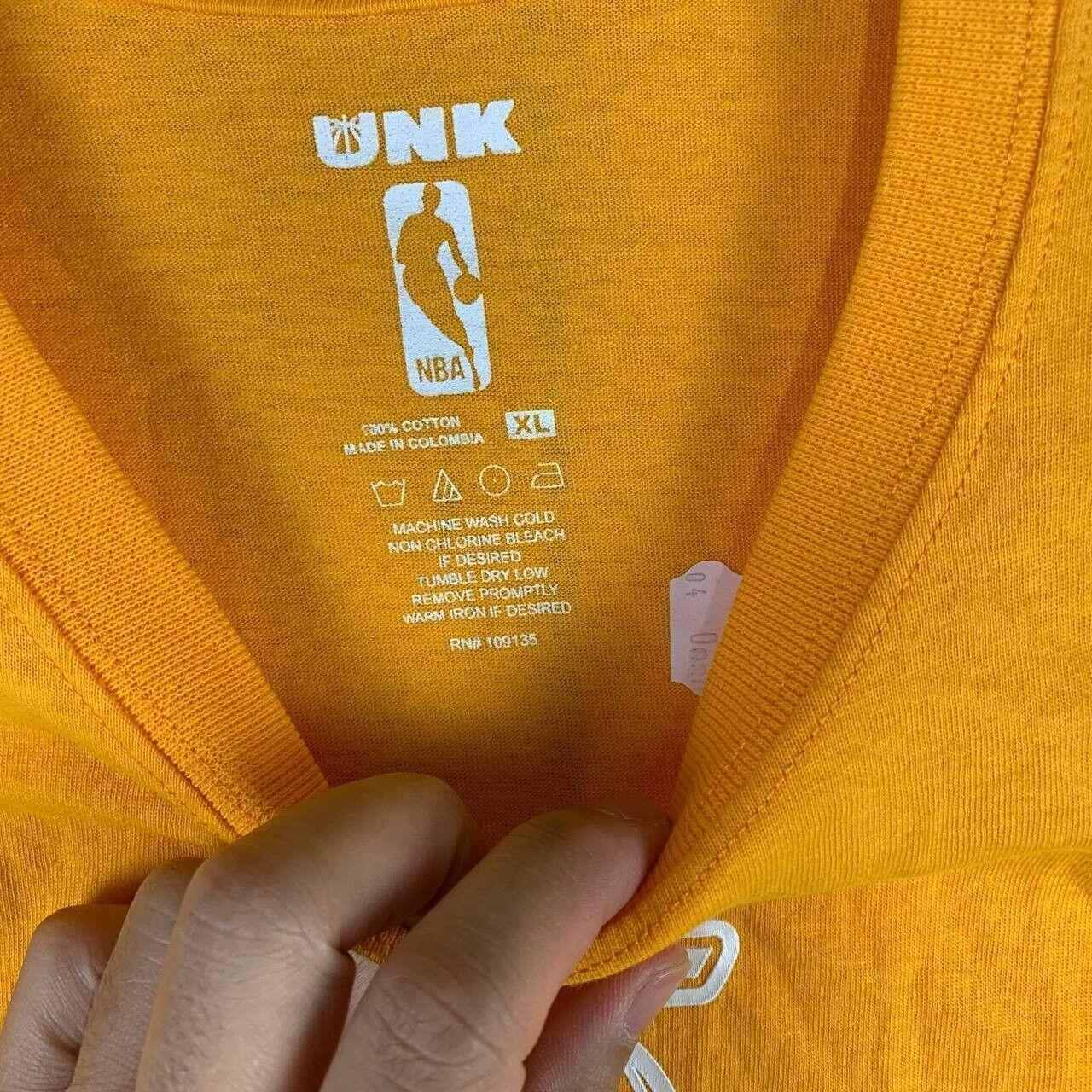 #LosAngeles LA #Lakers #NBA XL #UNK Casual T-Shirt... - Depop