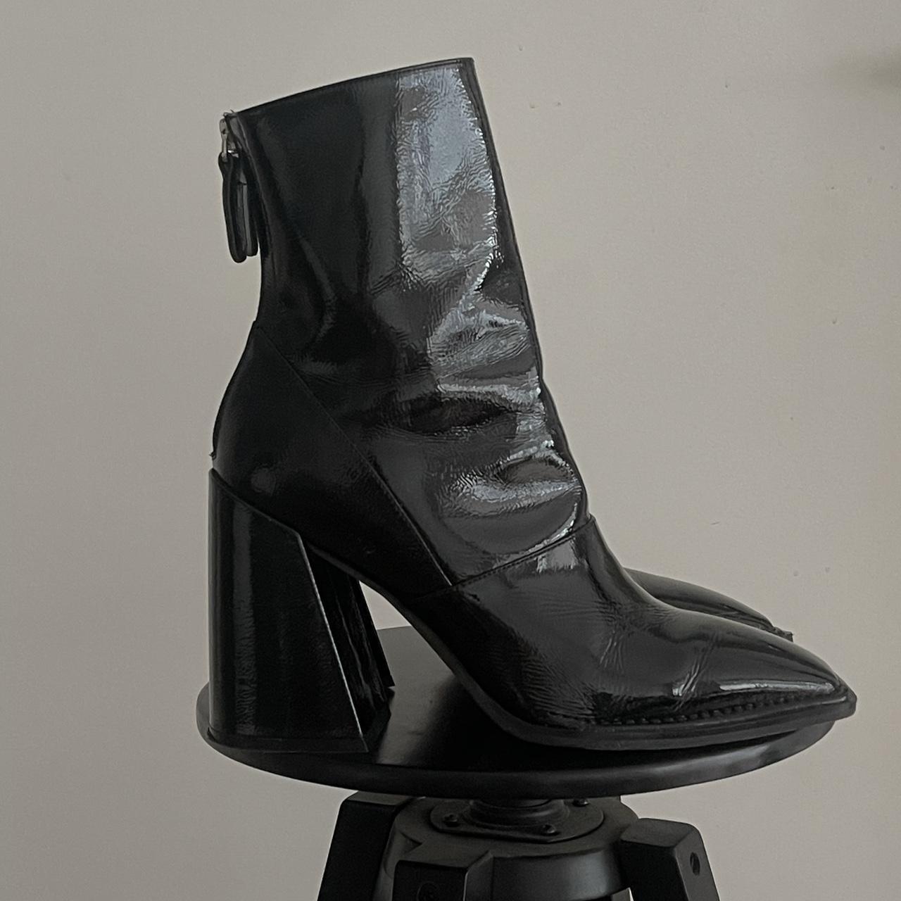 Amazing Alias Mae Black Patent Bootie Size 95 Eu Depop