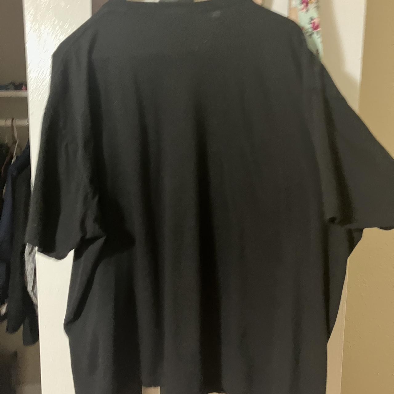 Deftones Red & Blue Roses Boyfriend Fit Girls Size... - Depop