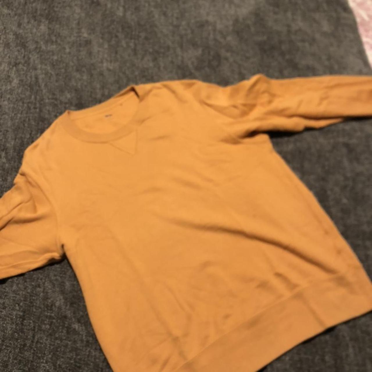 Uniqlo sweatshirt - Depop