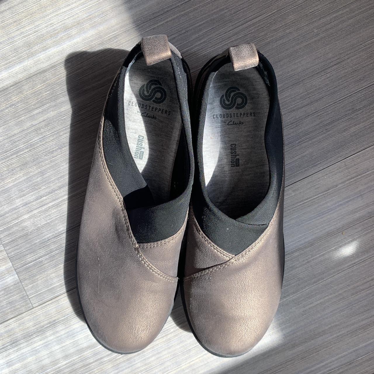 Clarks cloudsteppers in fantastic condition! Shiny... - Depop