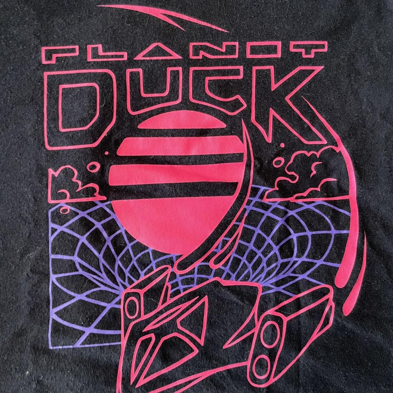Quackity planet duck neon t-shirt size... - Depop