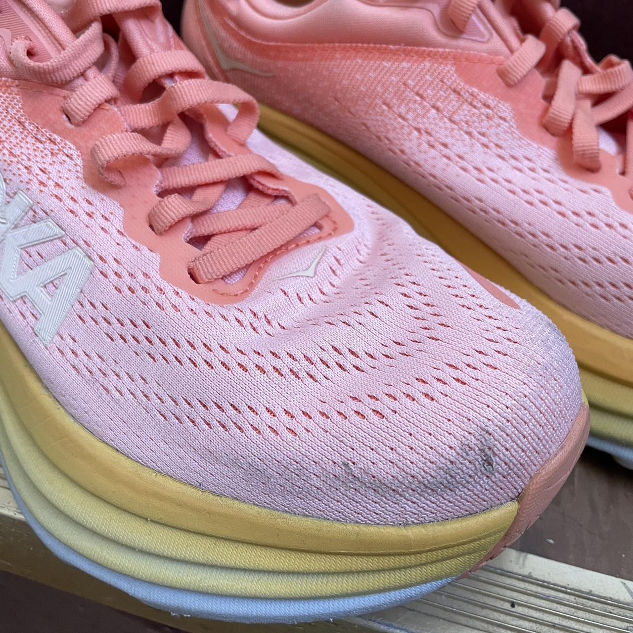 Hoka Bondi 8 in Shell Coral/Peach Parfait, women’s... - Depop