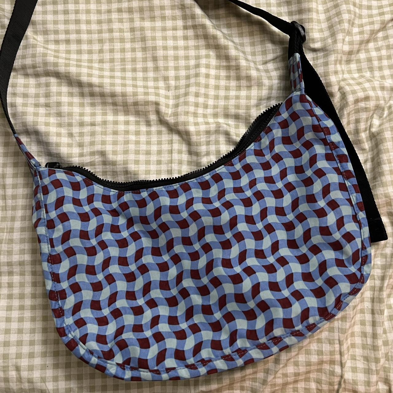 Baggu Medium Nylon Crescent Bag in Wavy Gingham... - Depop
