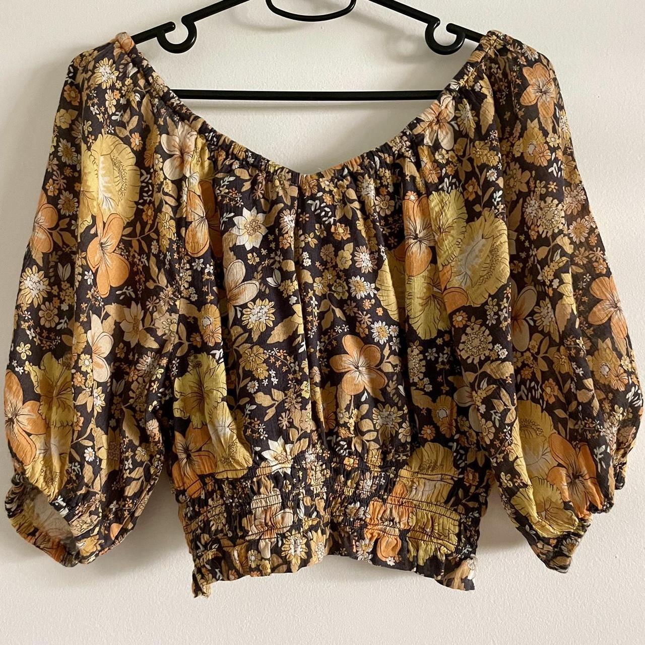 🌺 Spell & Gypsy Hibiscus Lane Short Sleeve Blouse in... - Depop
