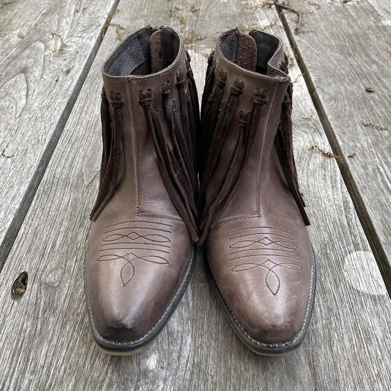Roper Women's Brown and Tan Boots | Depop