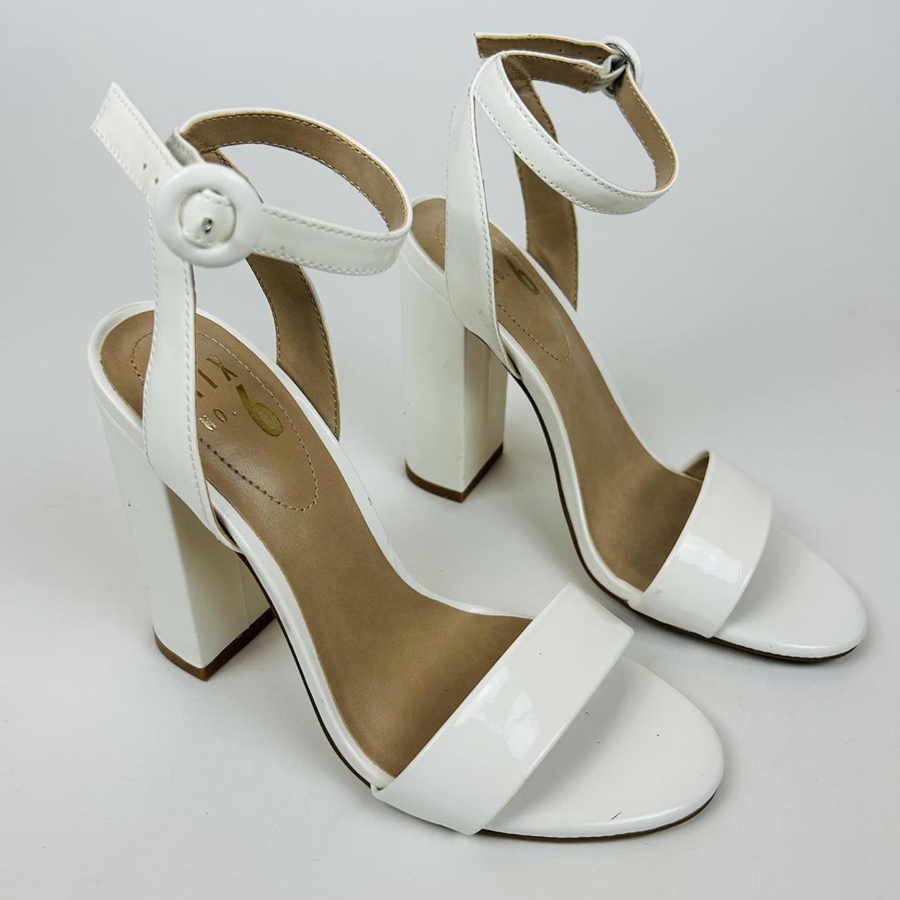 Mix No. 6 Women's White and Cream Courts | Depop