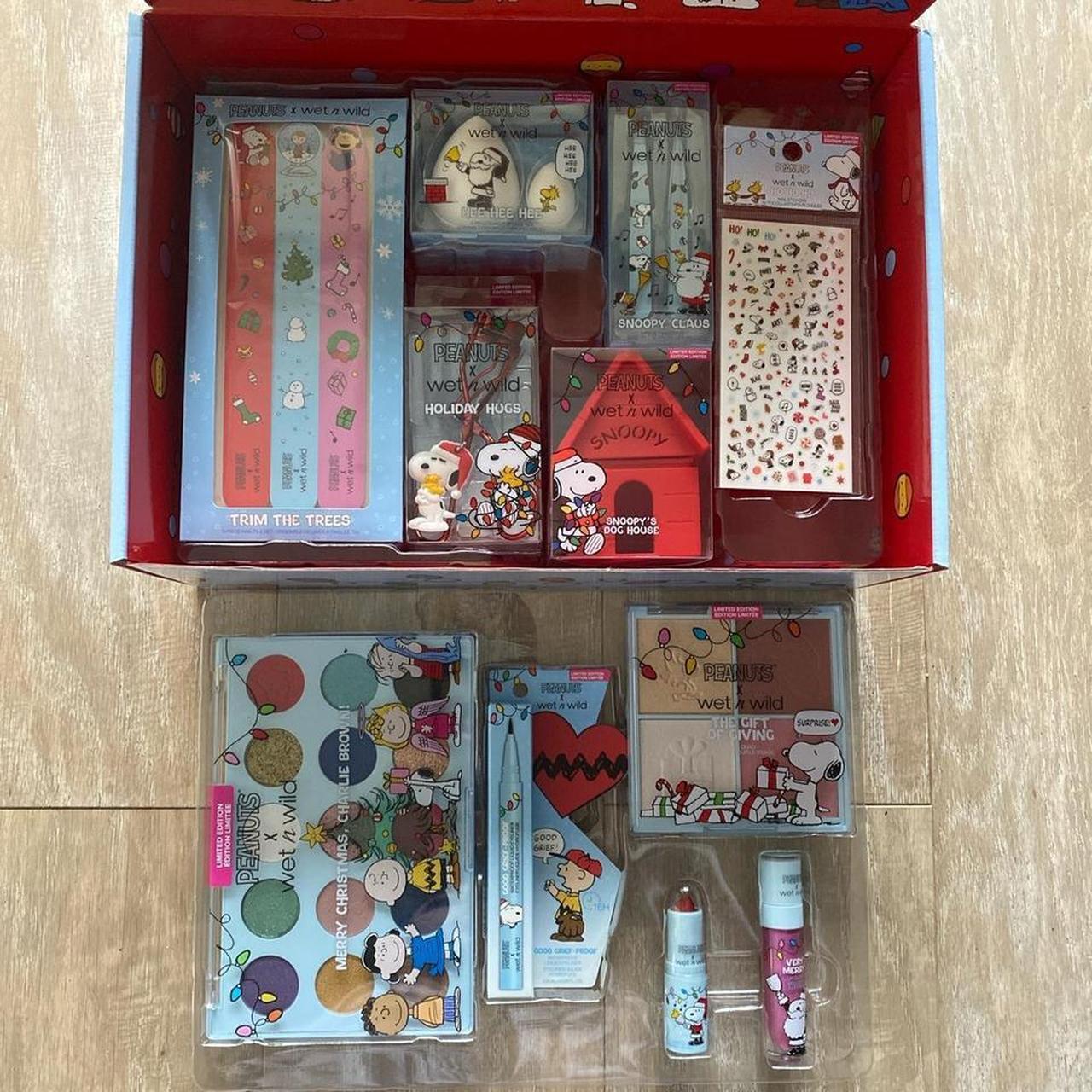 Wet N Wild Peanuts Snoopy Collector PR makeup... - Depop