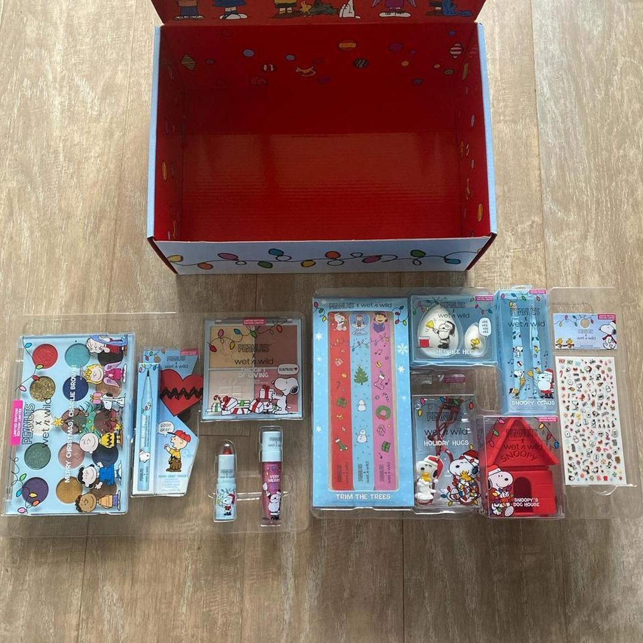 Wet N Wild Peanuts Snoopy Collector PR makeup... - Depop