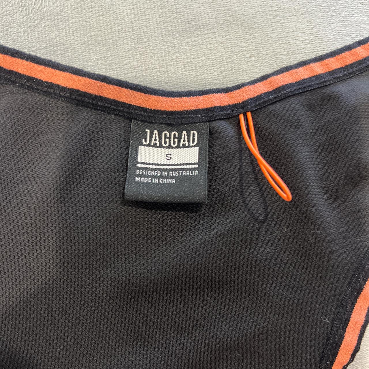 Jaggad | active tank Size s - Depop