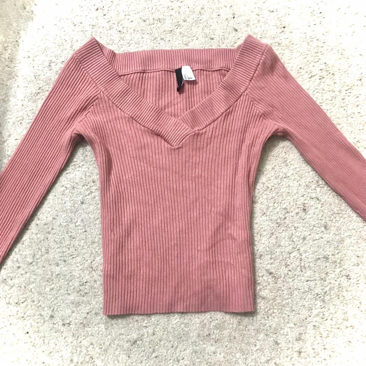 Y2k H&M pink ribbed long sleeve v neck plunge top.... - Depop