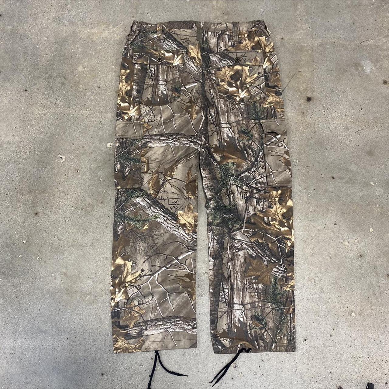 Vintage Realtree Camo Pants Size L... - Depop