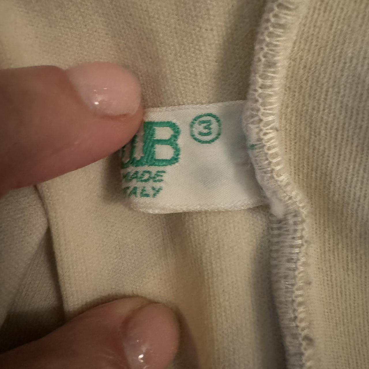 Beautiful and near mint-condition vintage 1940s... - Depop