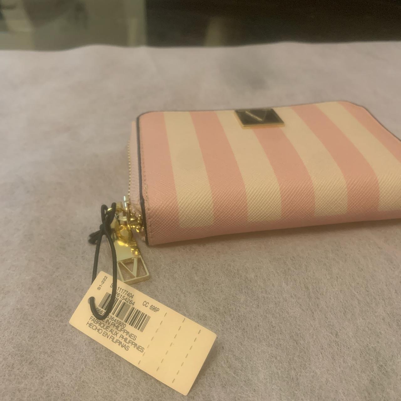 Pink striped Victoria’s Secret coin purse 😍😍 Sooooo... - Depop