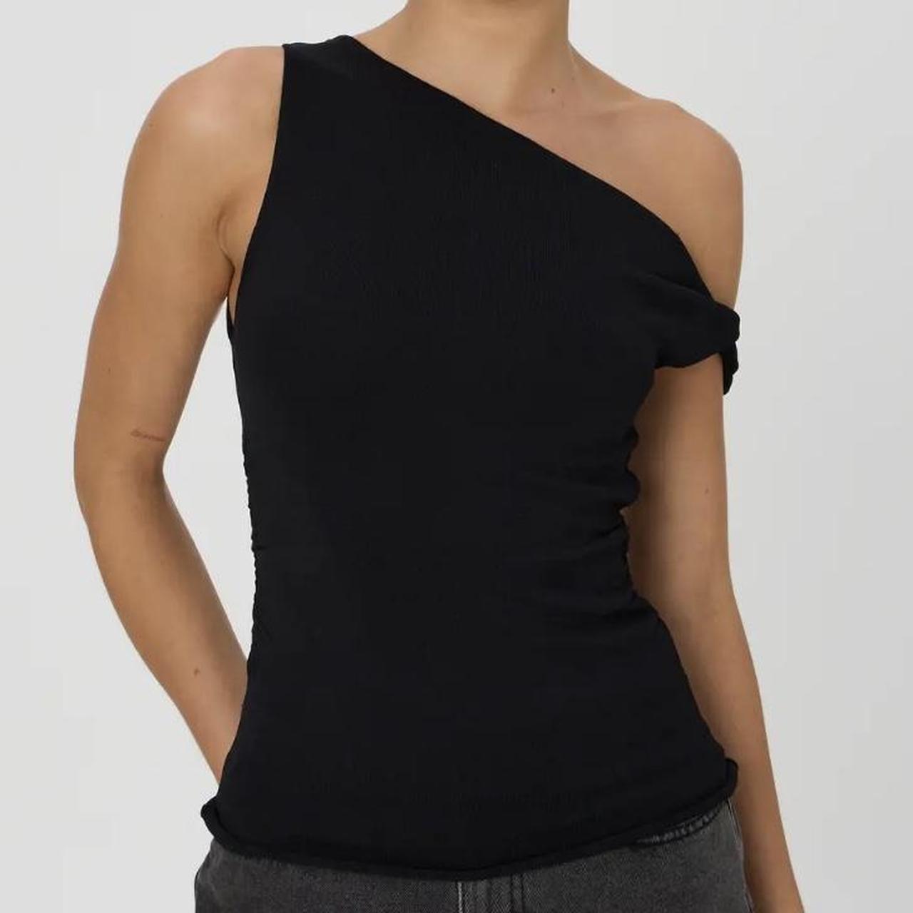 Glassons Twist off the shoulder top BNWT Size M - Depop