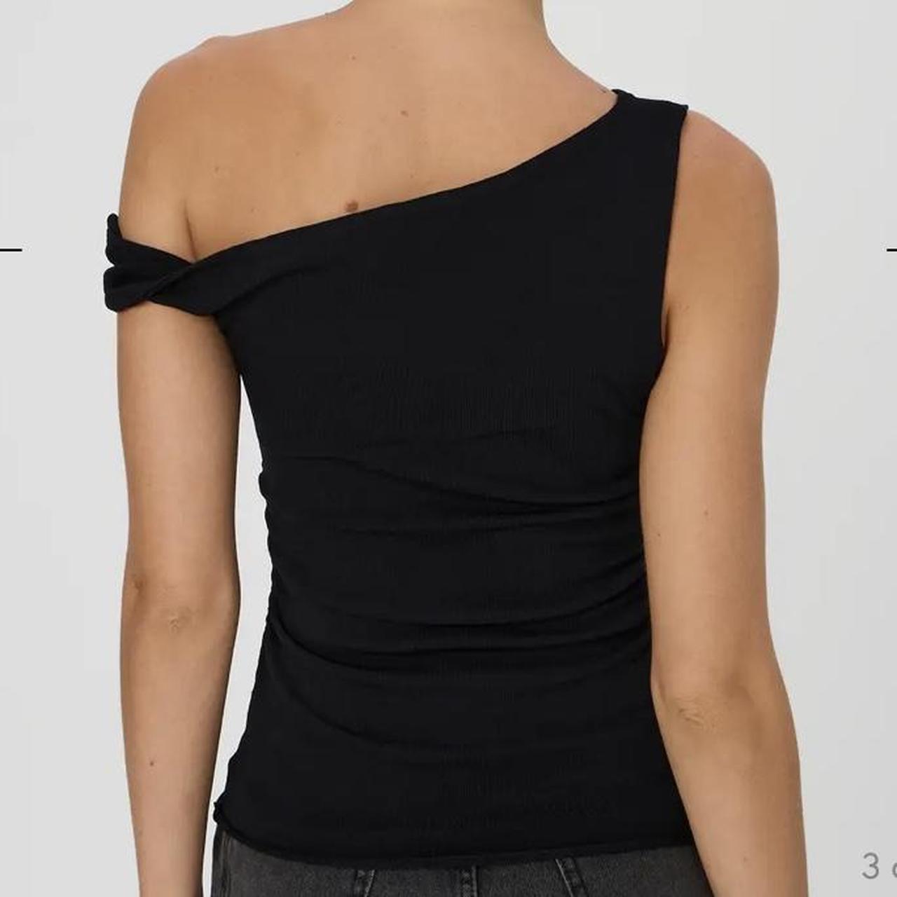 Glassons Twist off the shoulder top BNWT Size M - Depop