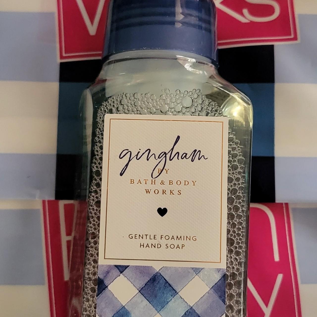 Bath & Body Works White and Blue Bath-and-body | Depop