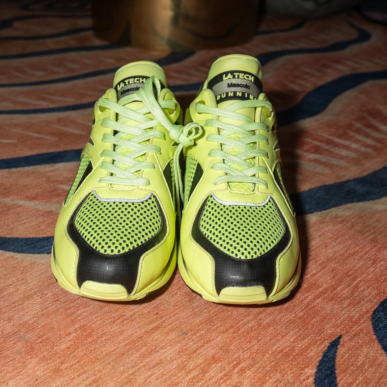 Neon Yellow x Black Catapult Running Shoes - Depop