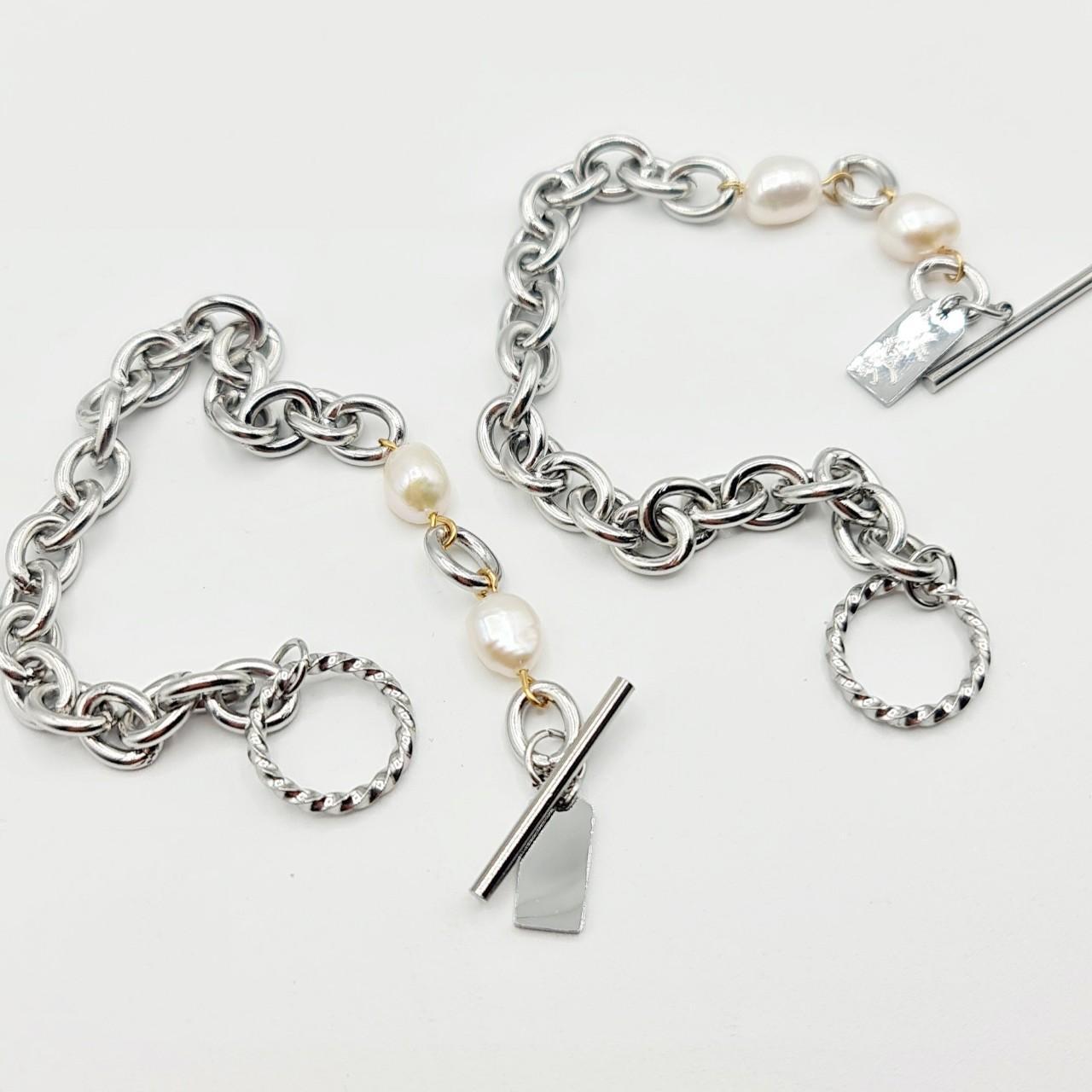 Really pretty silver chain bracelet with real seed... - Depop