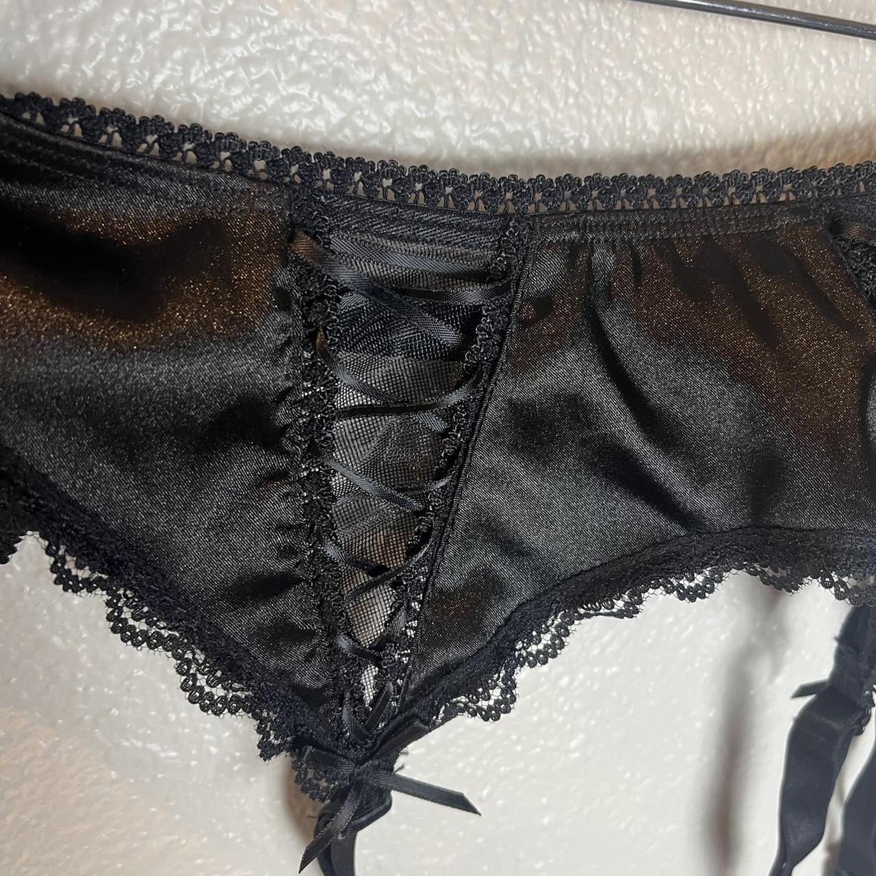 Fredericks of Hollywood black lace garter belt... - Depop Fredericks of Hollywood black lace garter belt... - Depop