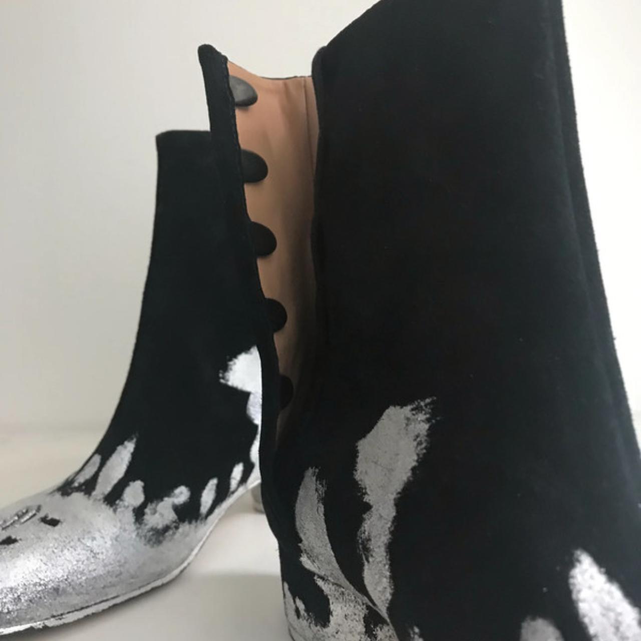Maison Margiela Women's Tabi Booties Perfect... - Depop