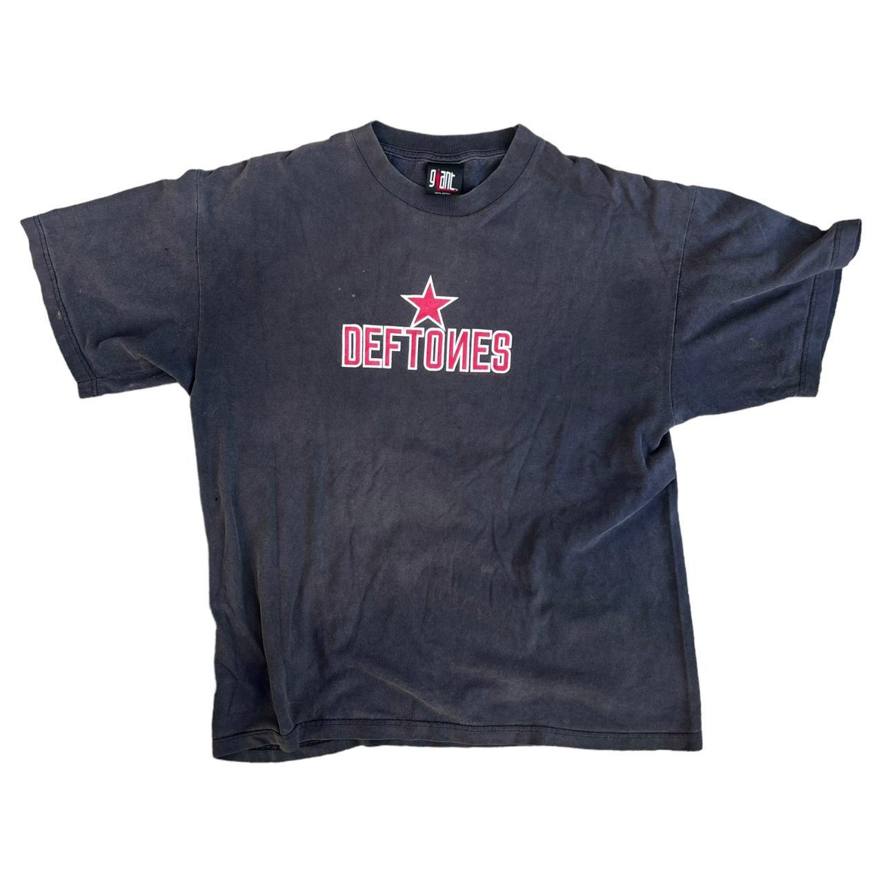 VINTAGE DEFTONES STAR TEE 1998 GIANT TAG SIZE... - Depop