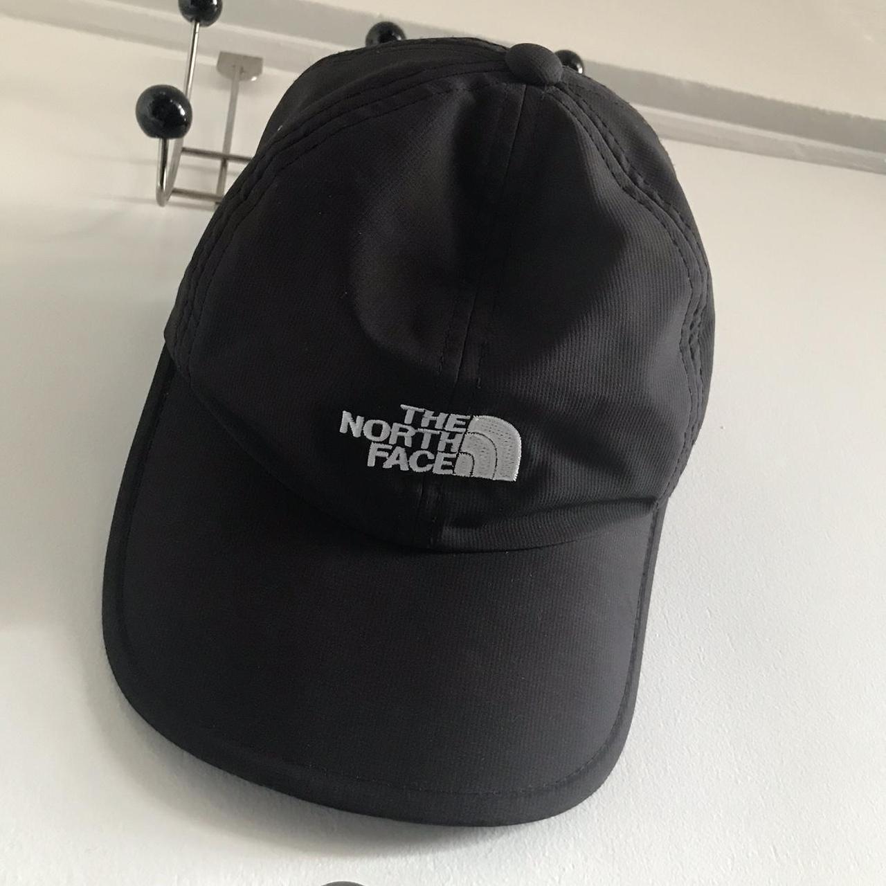 The north face cap - Depop