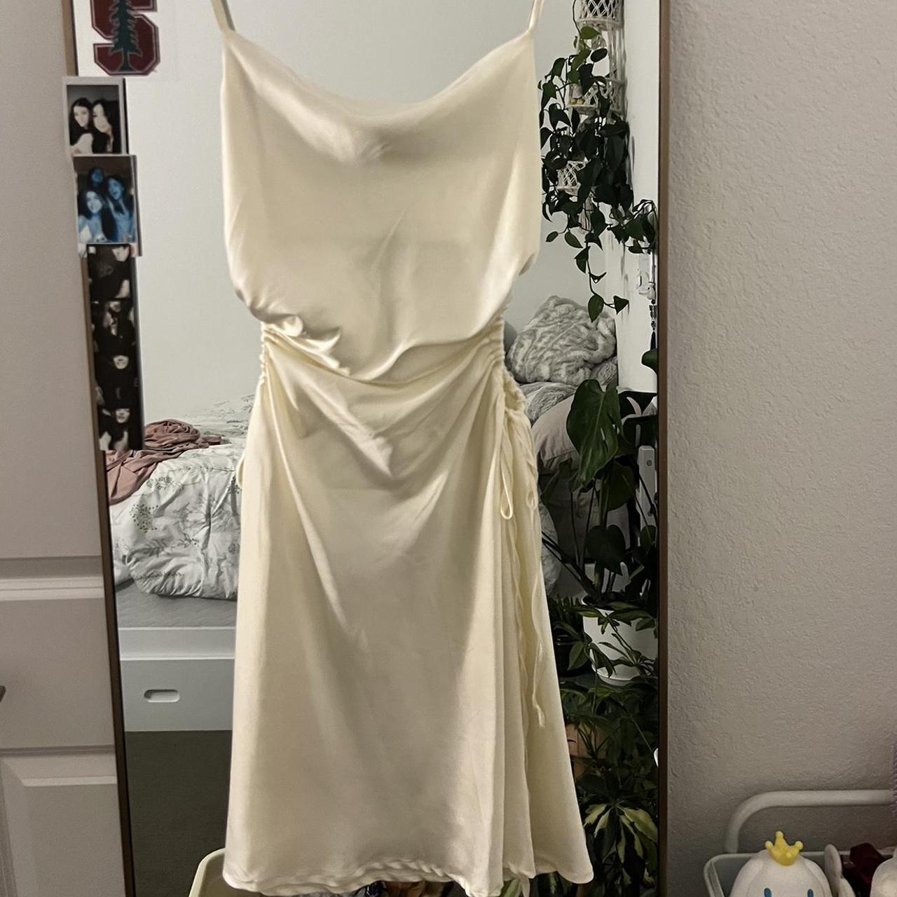 STUNNING white Aritzia Timing dress. Got this a long... - Depop
